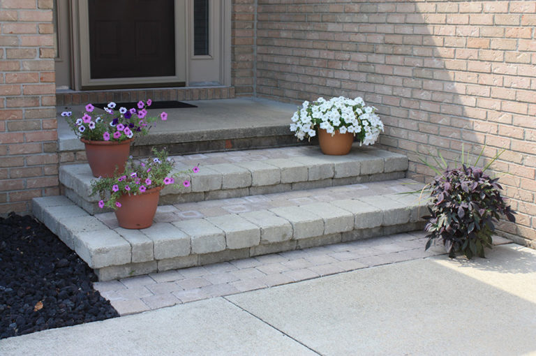 Walkways - Brick Pavers - Macomb County Landscaping Service
